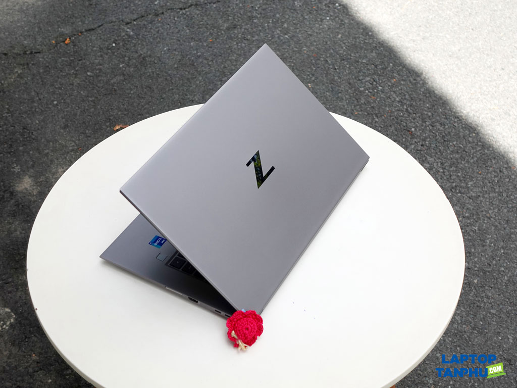 HP Zbook Studio 15 G8 i7-11850H 4K Dreamcolor - laptoptanphu