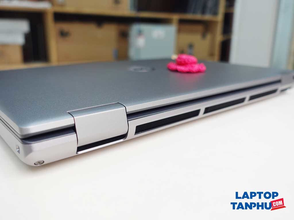 Dell Precision 7670 i7-12850HX New - báo giá 8/2024